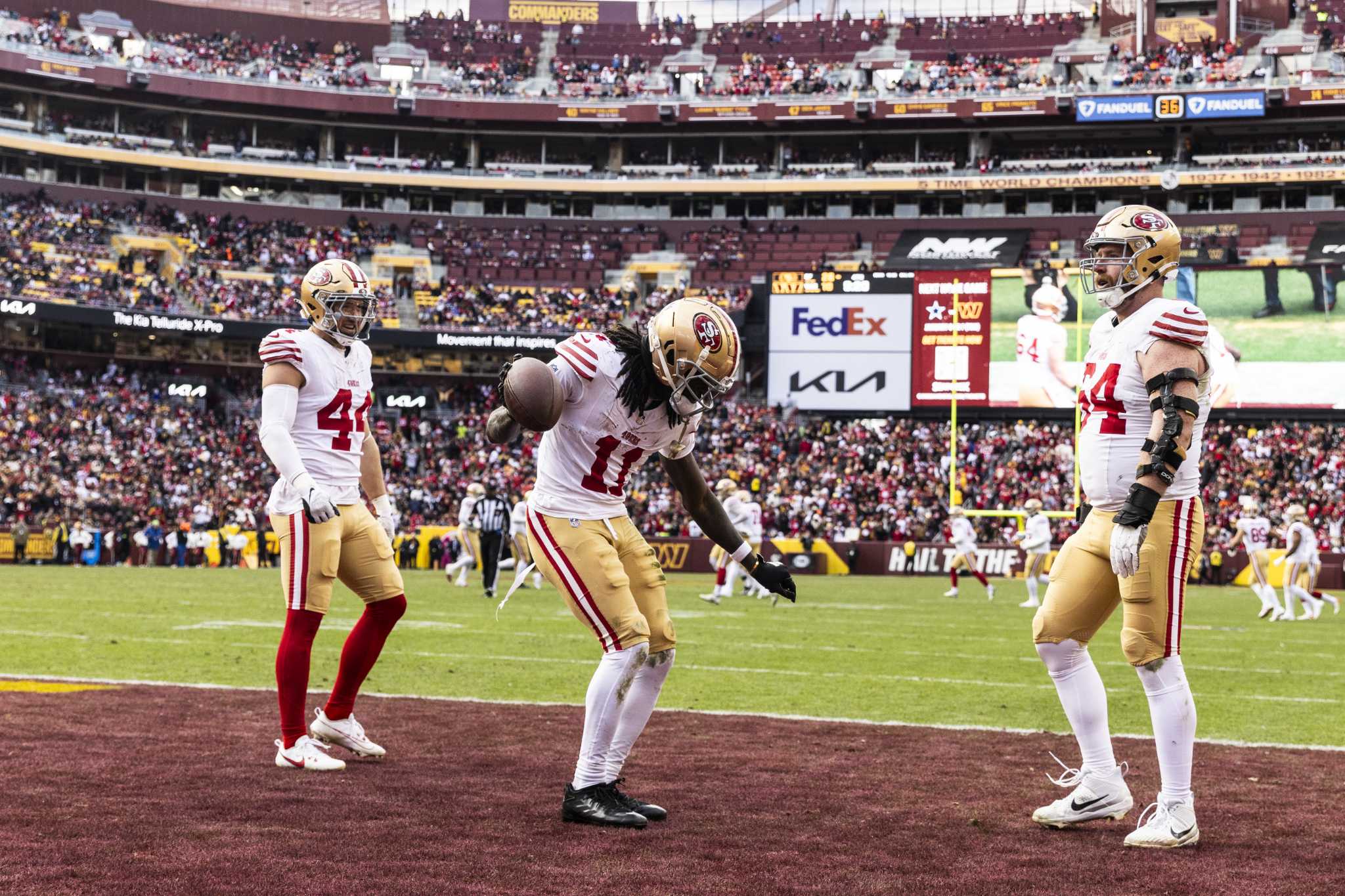49ers beat Commanders 27-10, clinch NFC’s No. 1 seed with Eagles’ loss
