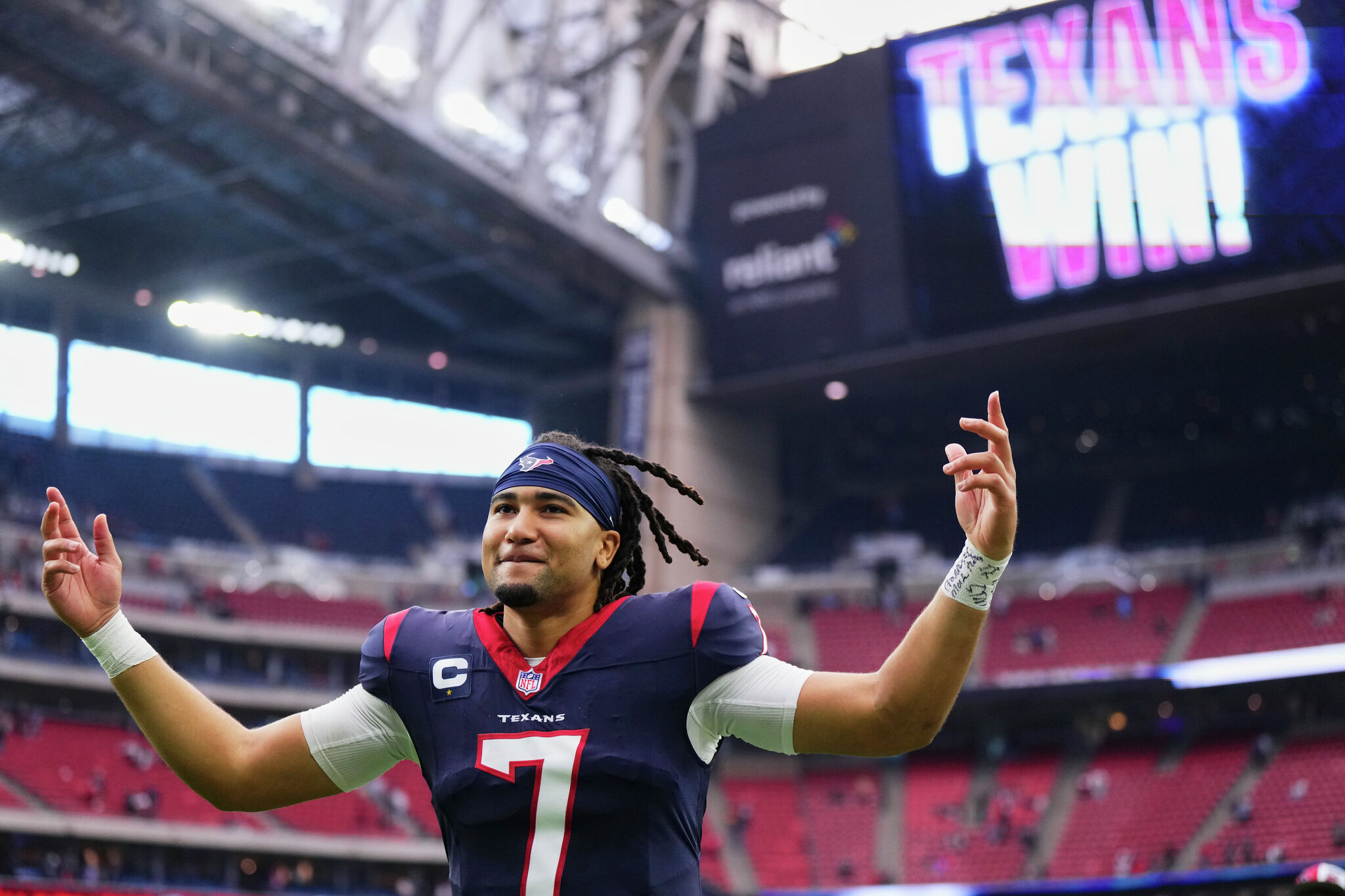 Texans' playoff hopes receive boost with win over Titans