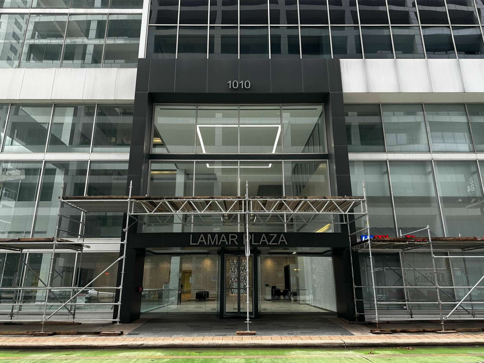 Harris County buys downtown Houston office tower for $26M