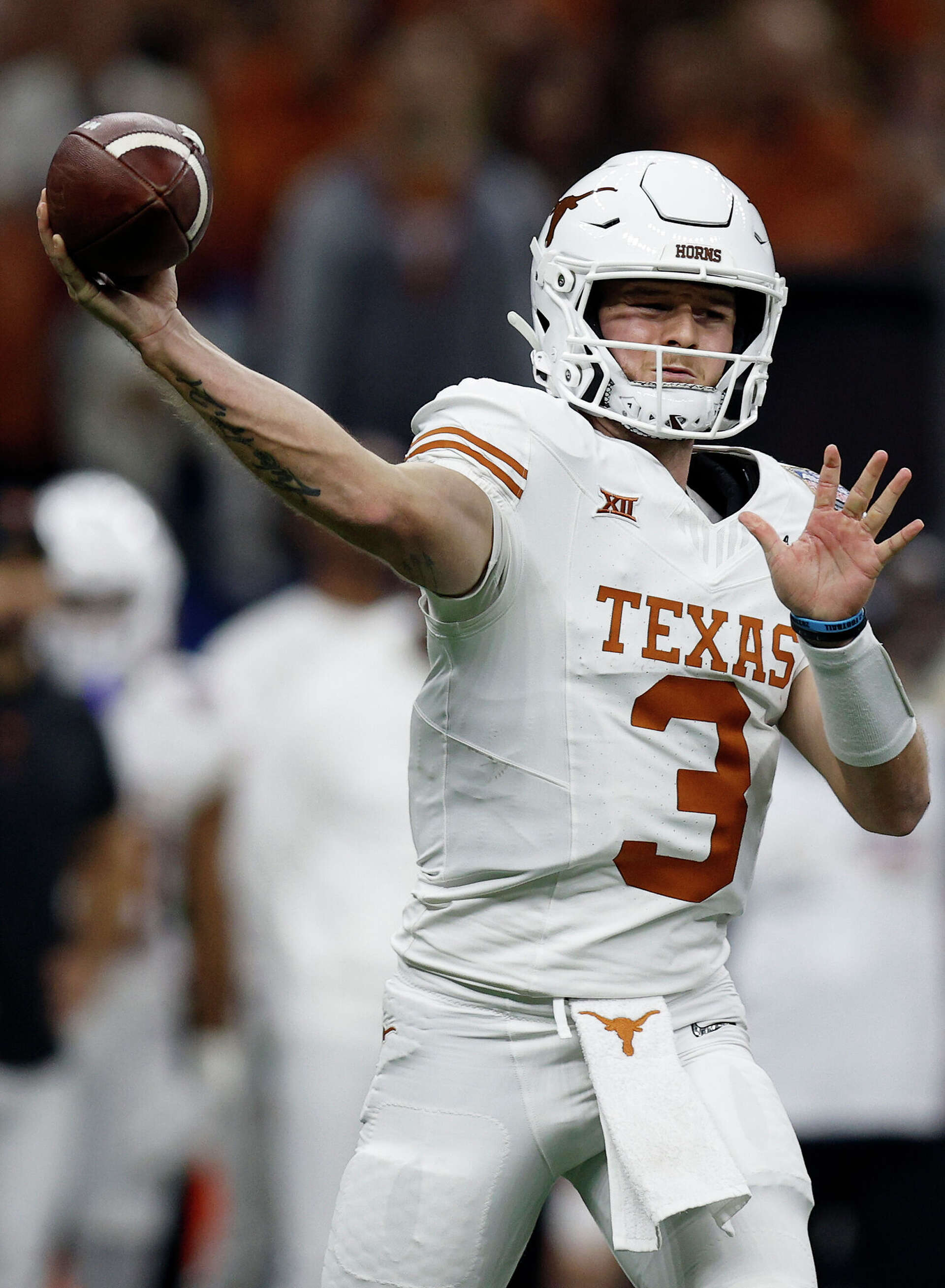 Texas Longhorns fall to Washington Huskies in Sugar Bowl