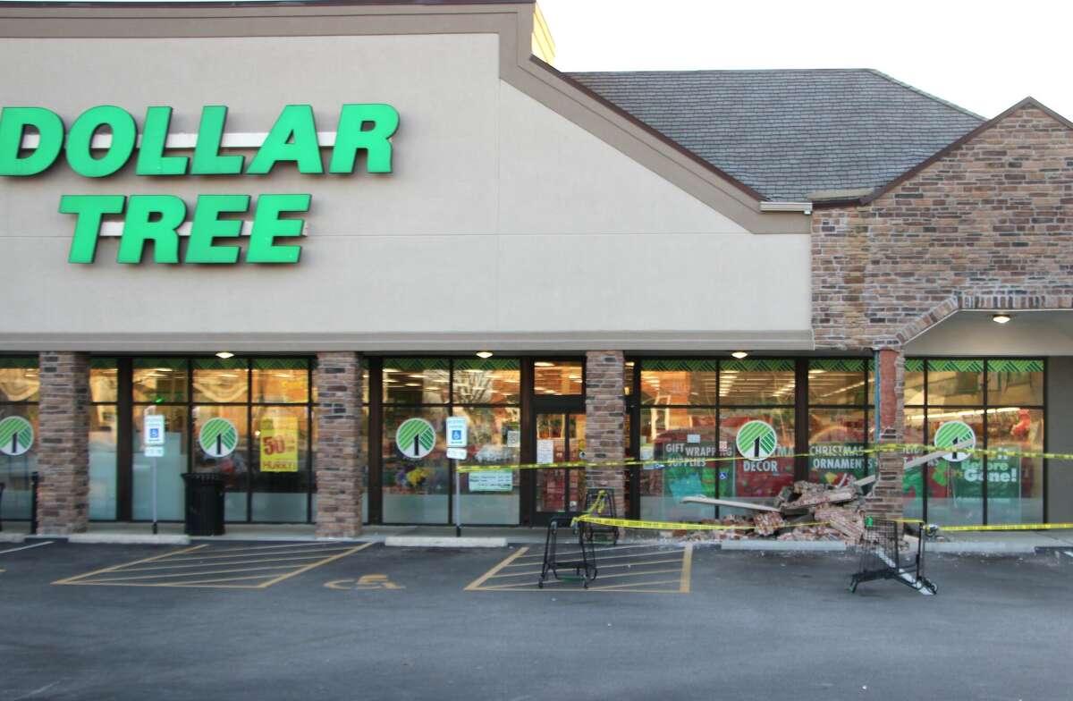 Brick column at Edwardsville Dollar Tree damaged in car collision