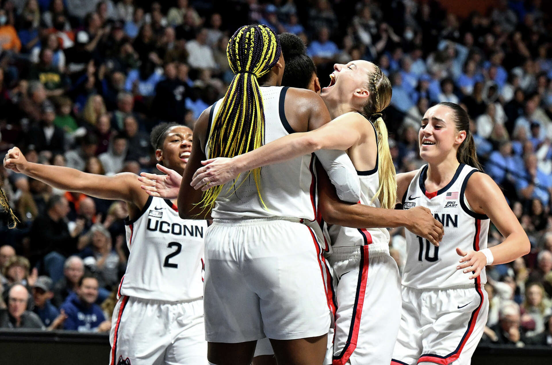 UConn women's basketball back in top-10 in latest AP Top 25 Poll