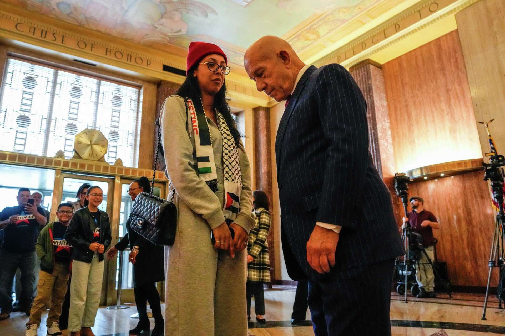 Mayor Whitmire halts protest ban proposal amid free speech concerns