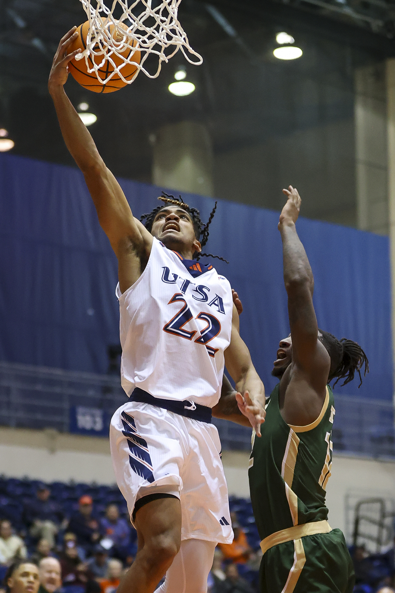 Christian Tucker's record-tying game drives UTSA in rout of Tulsa