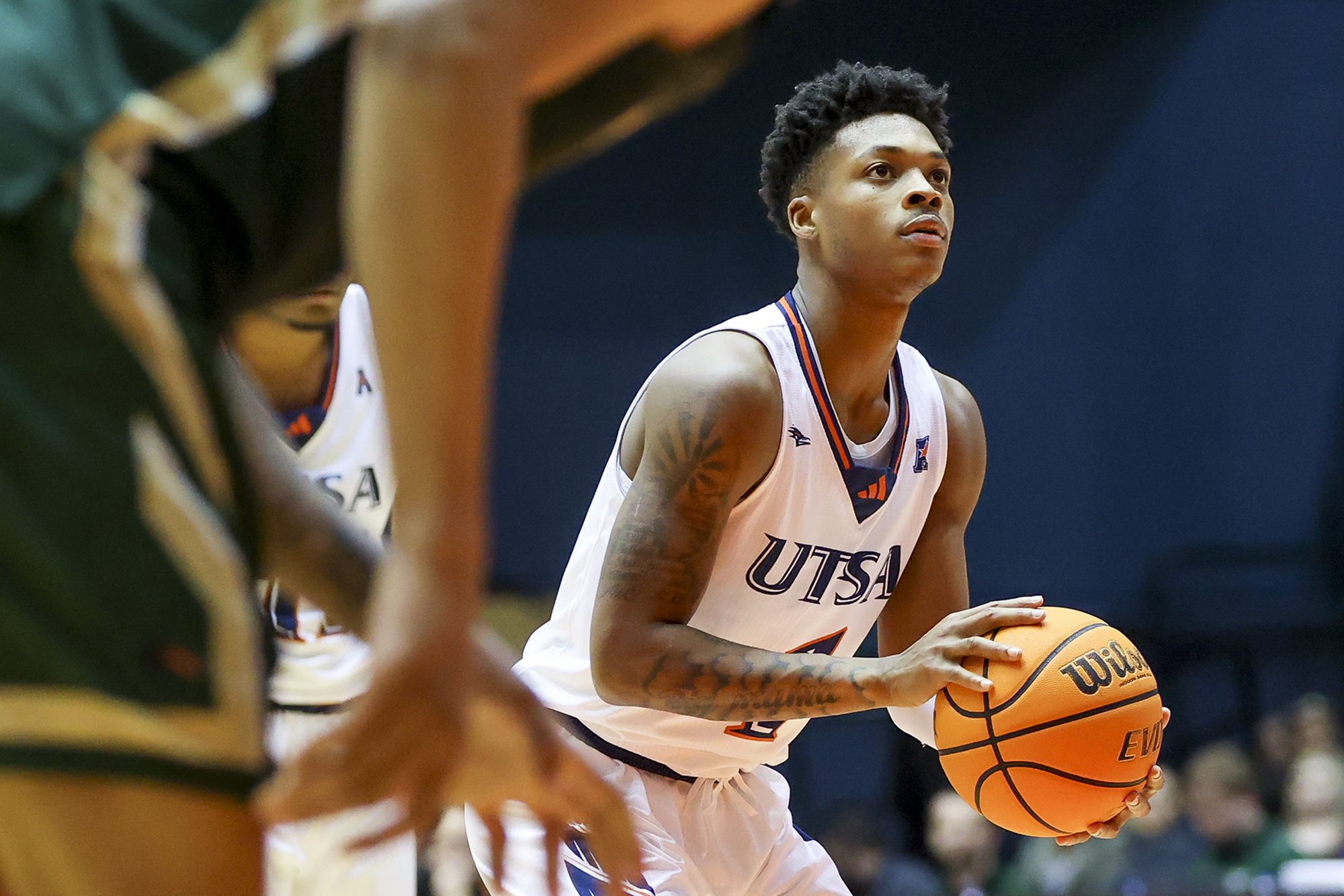 Jordan Ivy-Curry drives UTSA to upset win against SMU