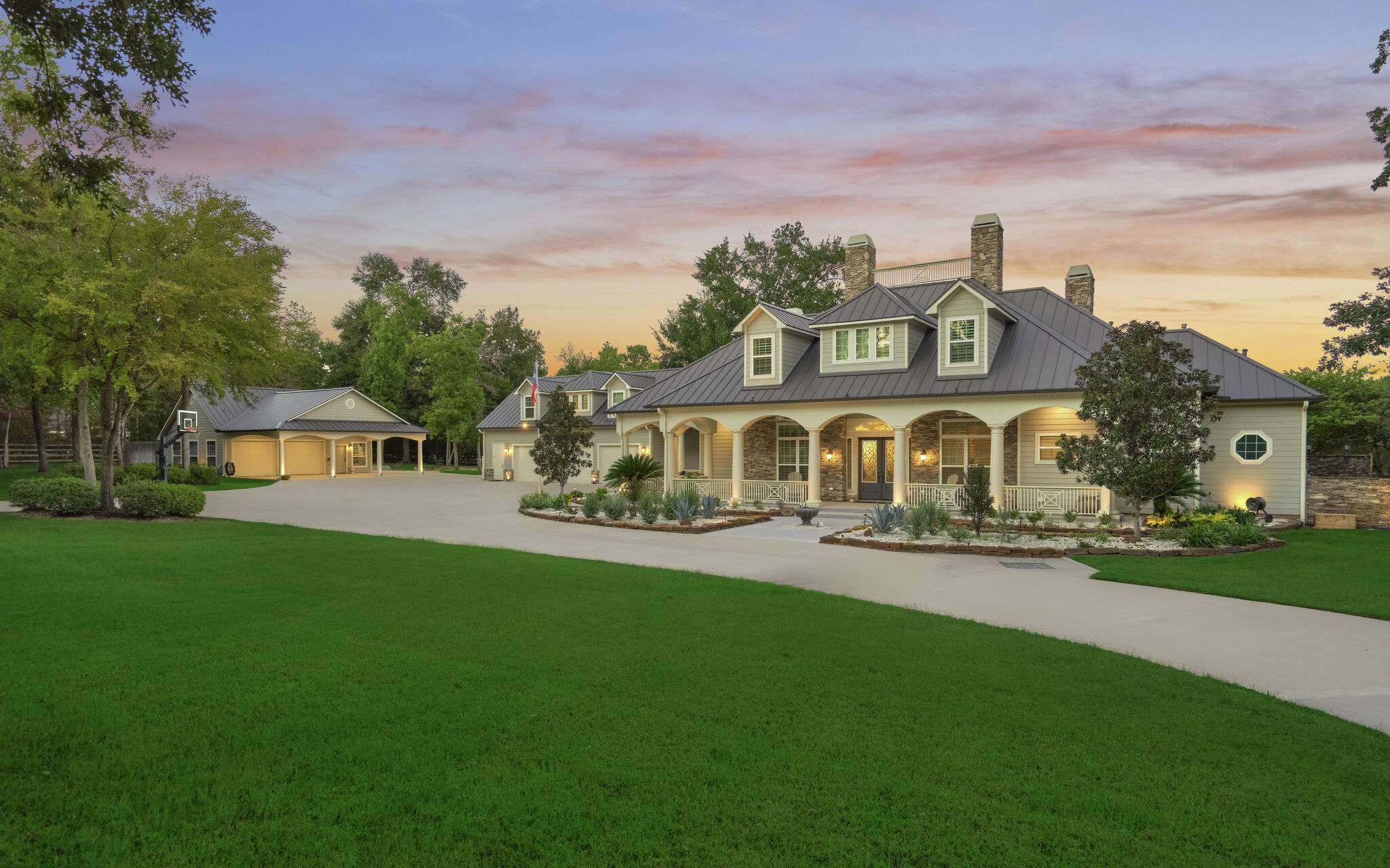 Montgomery home that hosted country singers hits market for $3M