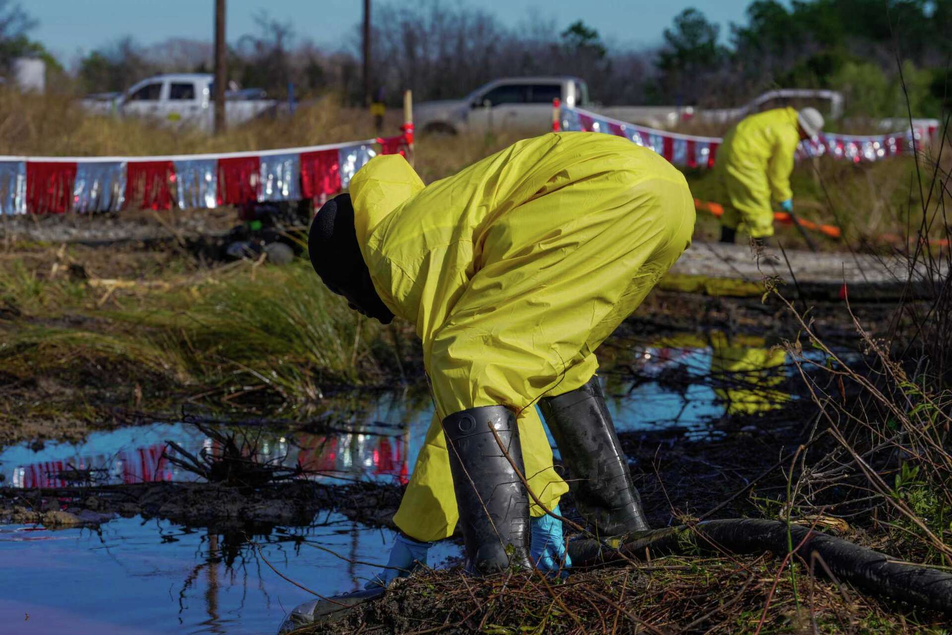 Texas City oil spill will take over a month to clean up, officials say
