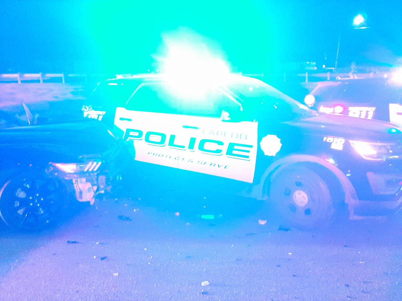 2 drivers crash into Laredo police cars during stop, DWI arrests made