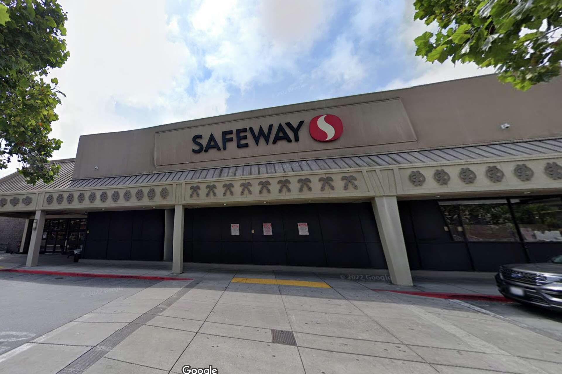 Despite community backlash, SF Safeway to close in February