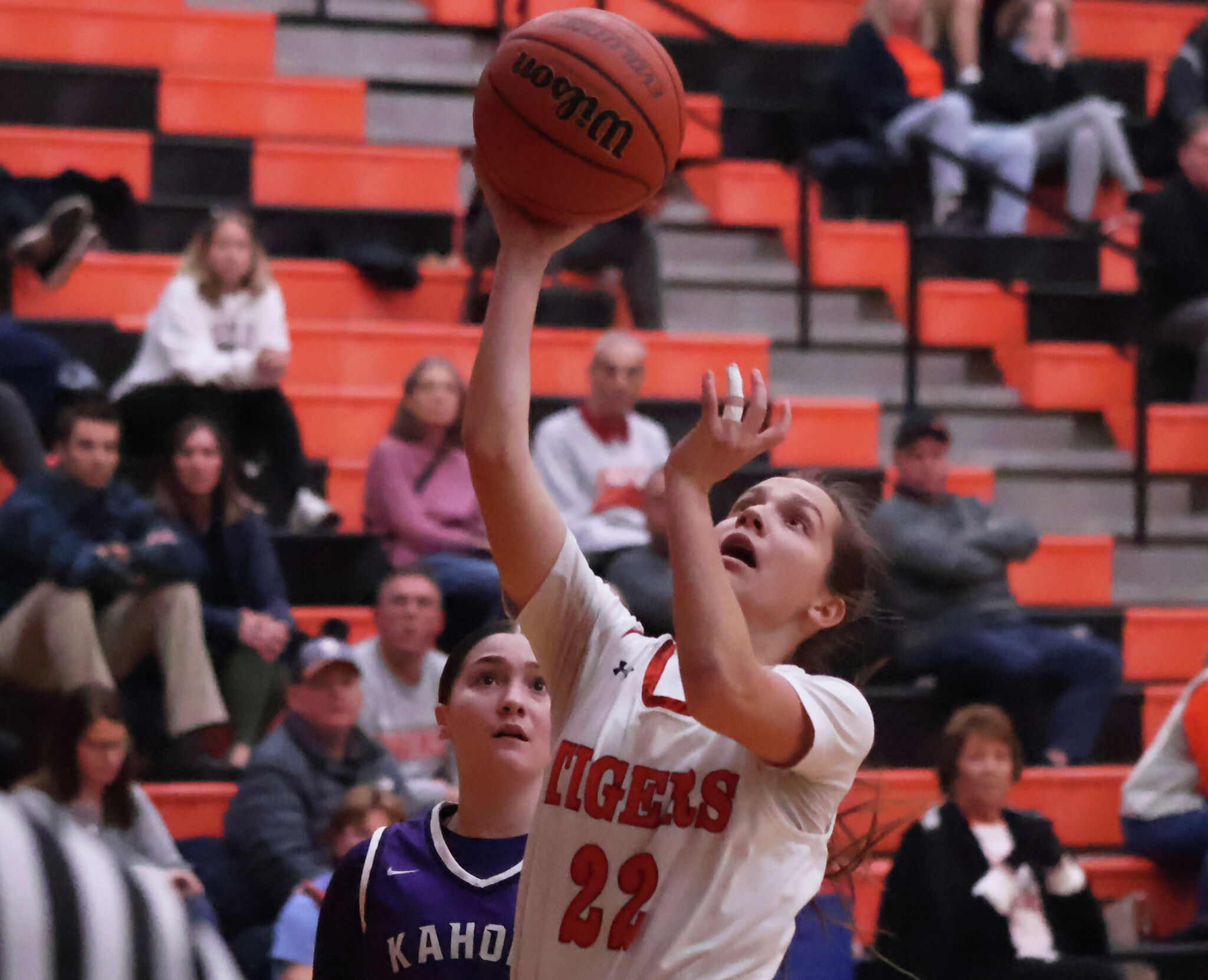 Big second half pushes Tigers past Kahoks