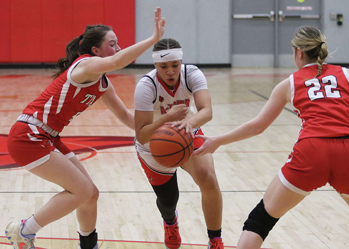 Alton routs Chatham in Proctor's 1,000-point after-party