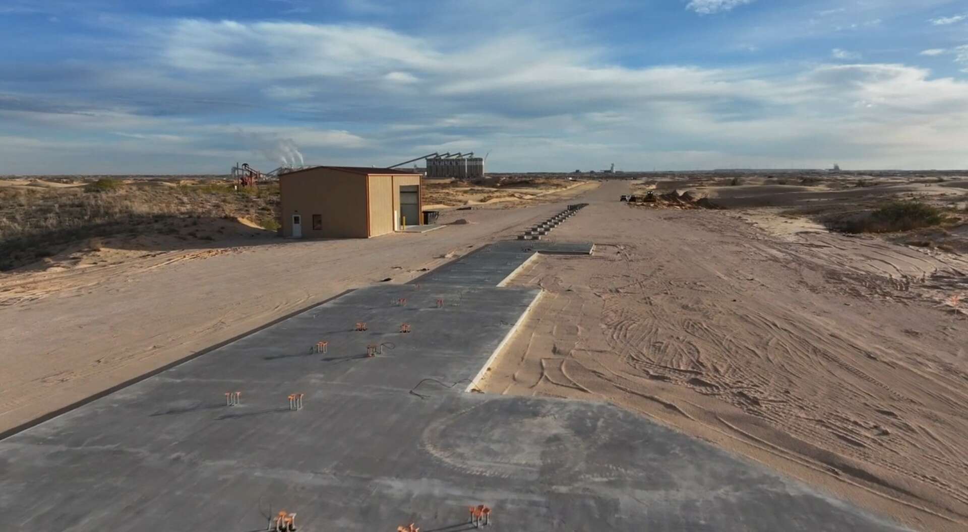 Atlas Energy Solutions constructing 42-mile sand conveyor system