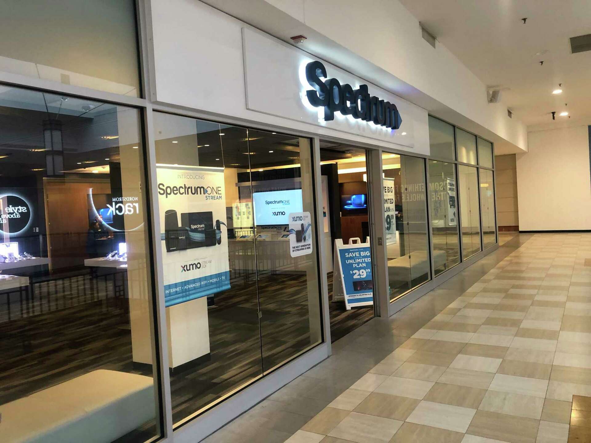 Spectrum phasing out cable boxes, raising rates