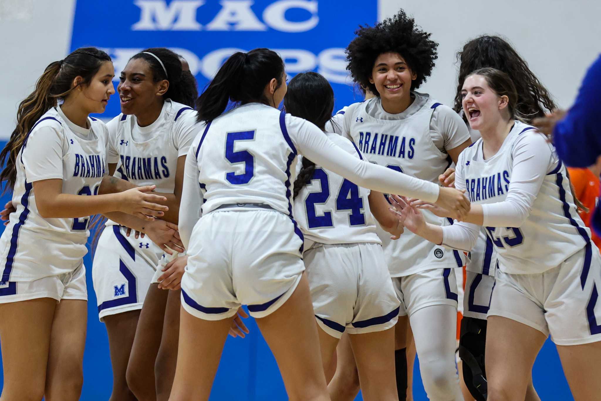 MacArthur, Harlan move into Express-News girls basketball rankings