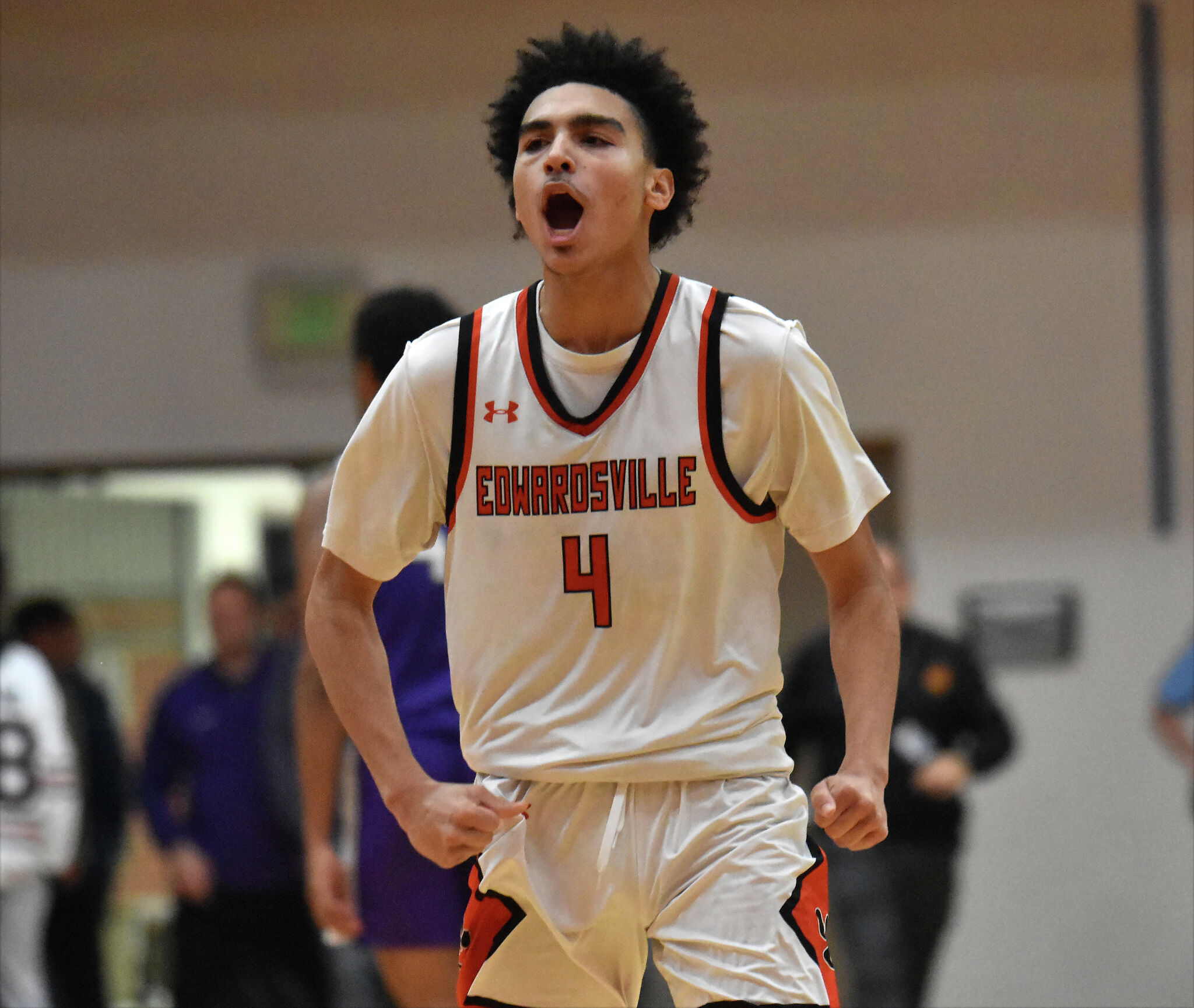 Edwardsville deals second-ranked Collinsville its first loss