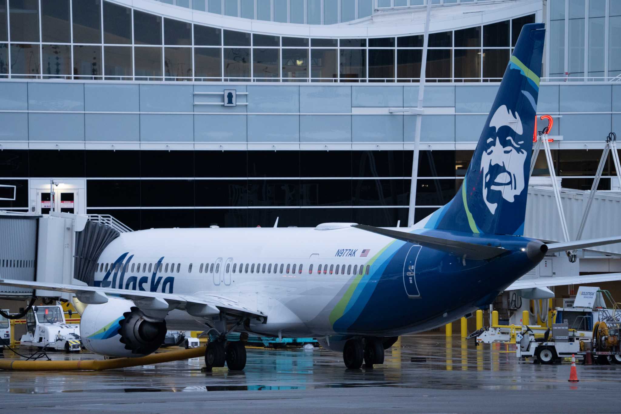Alaska Airlines says tech issues prompted FAA ground stop