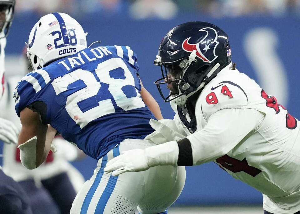 Houston Texans trade Khalil Davis to 49ers minutes before deadline