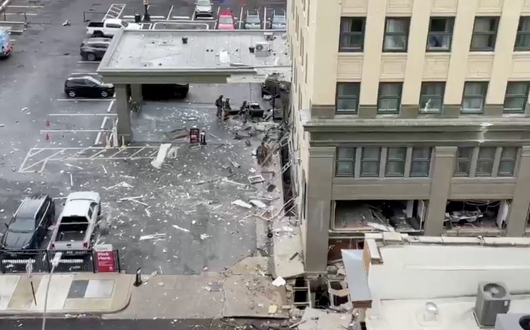 Explosion at downtown Fort Worth hotel injures at least 21