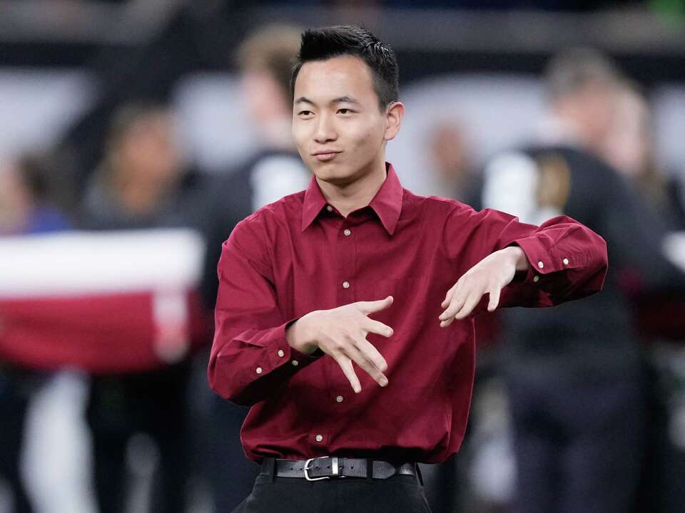 'Color Purple' star Fantasia sings National Anthem at CFP in Houston