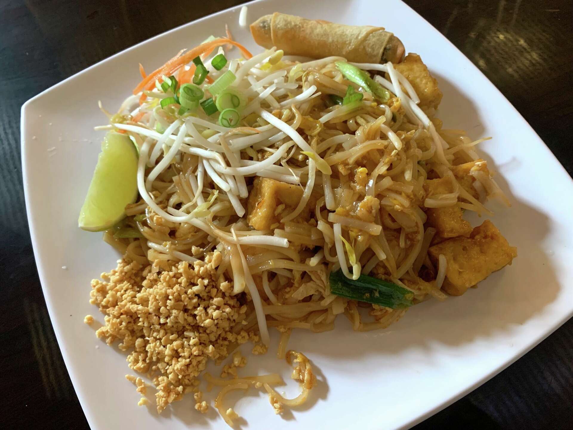 Yaya's Thai Restaurant offers daily lunch specials for $9.99