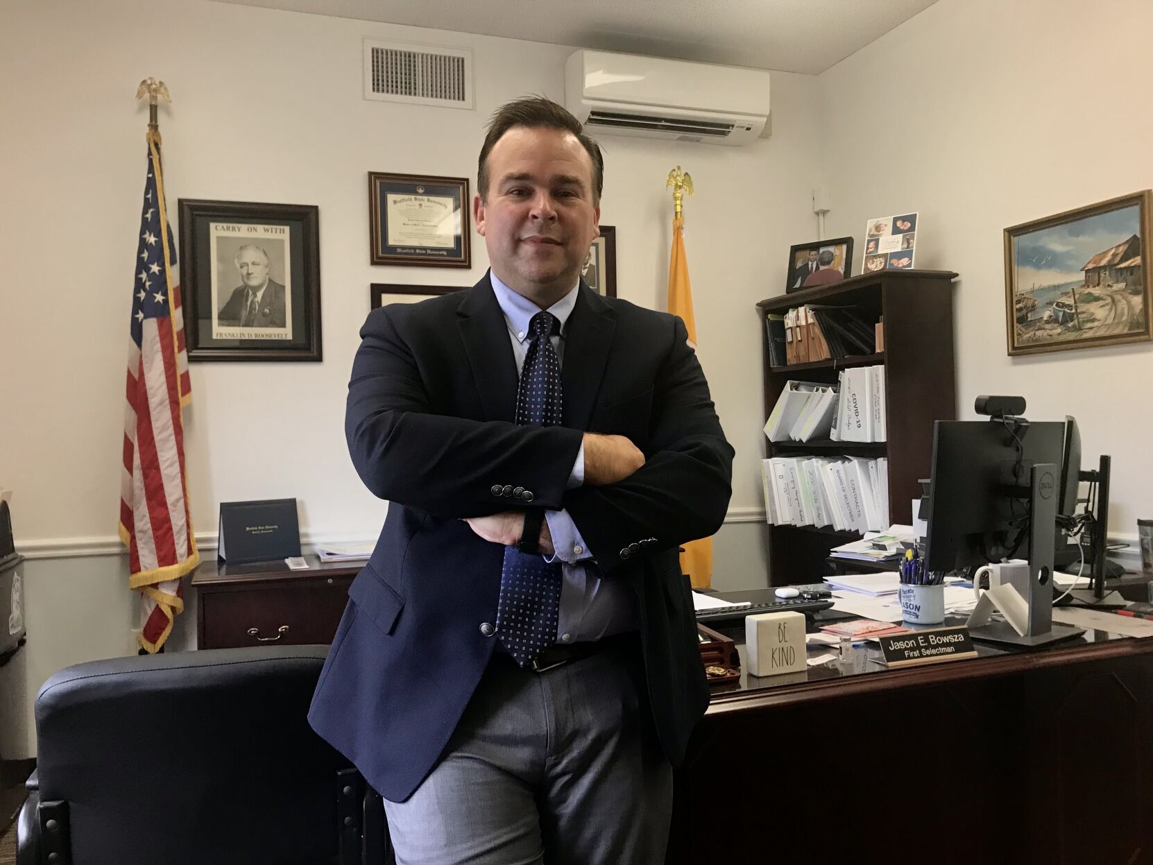 East Windsor first selectman found to have violated CT election laws