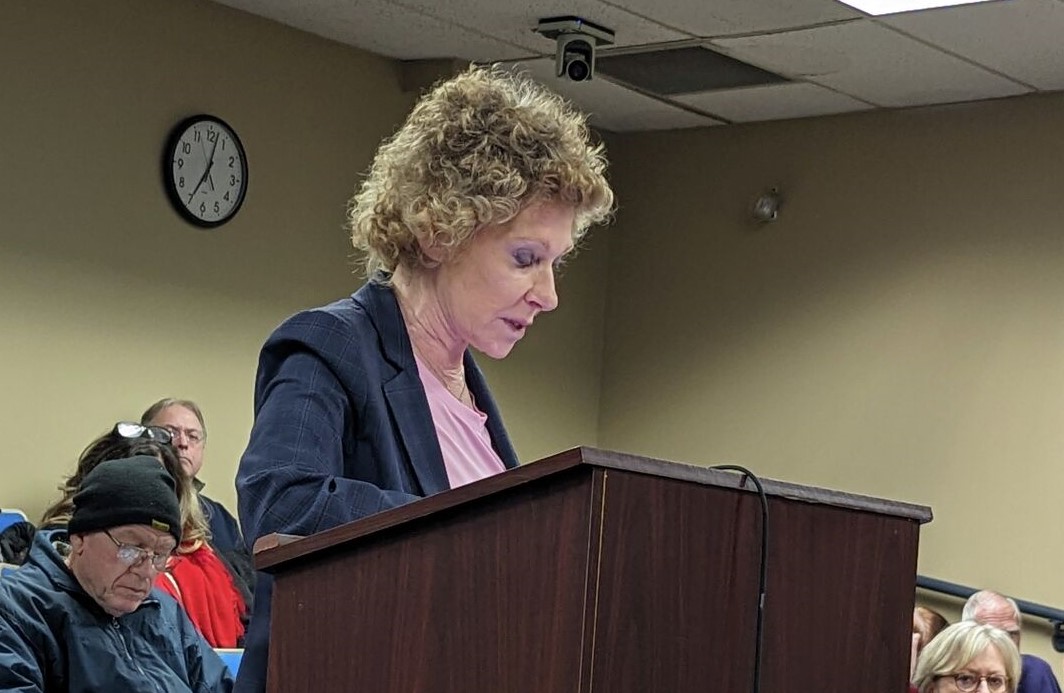 Records: Ex-Brookfield HR director earned praise, raises before firing
