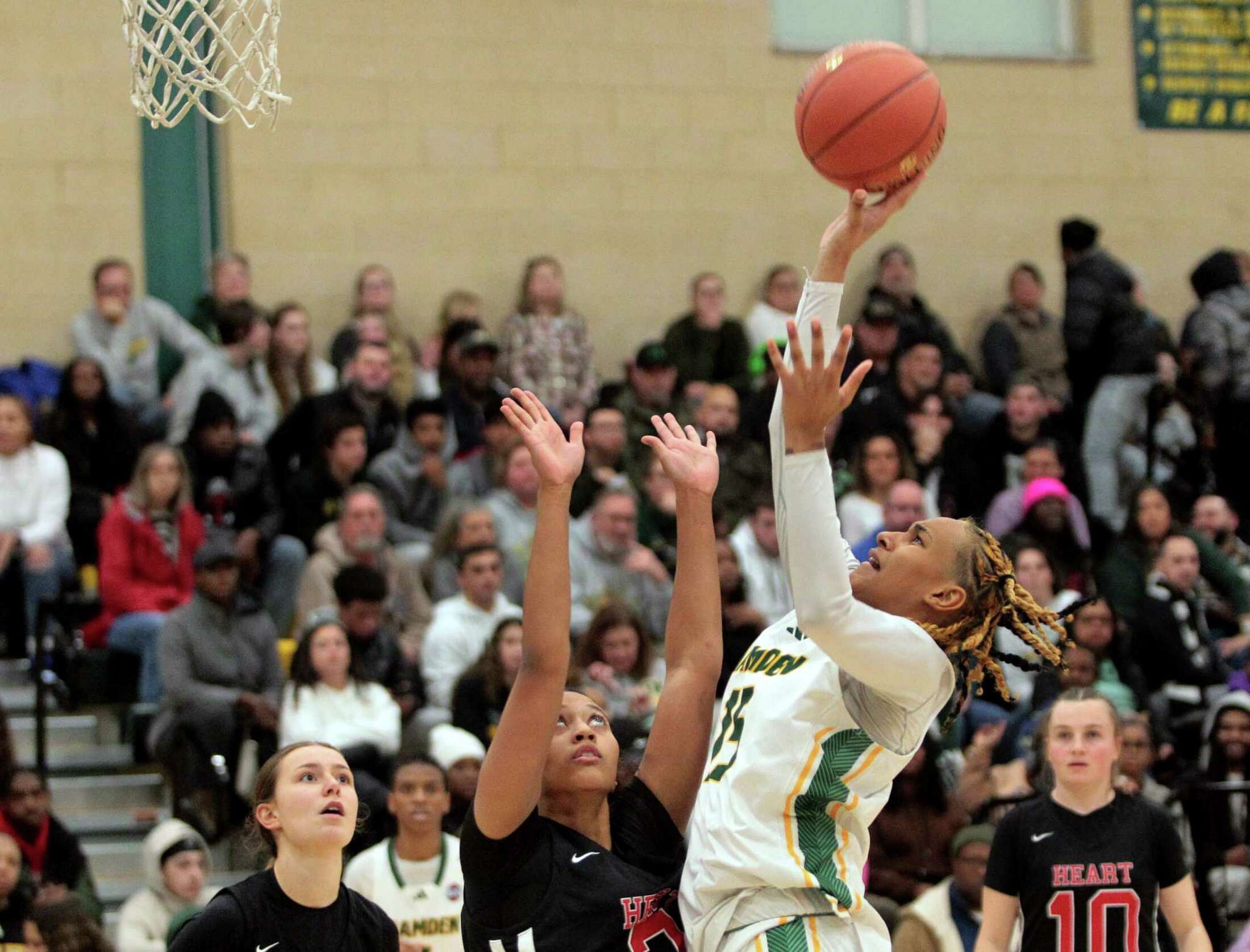 Sacred Heart Academy beats Hamden in girls basketball 1 vs. 2 game