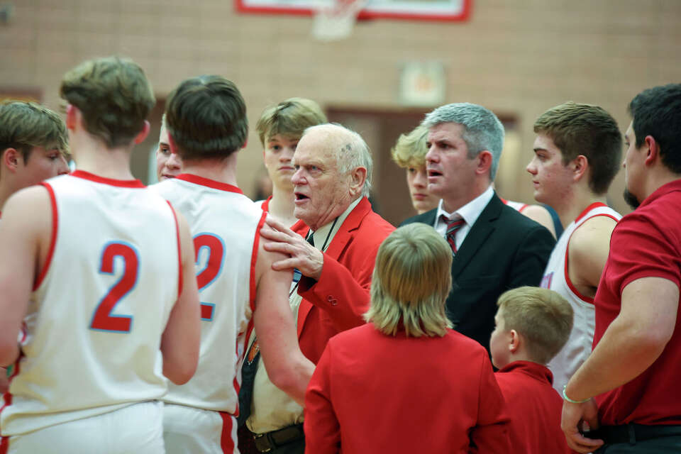 Roy Johnston to resign after historic career at Beaverton