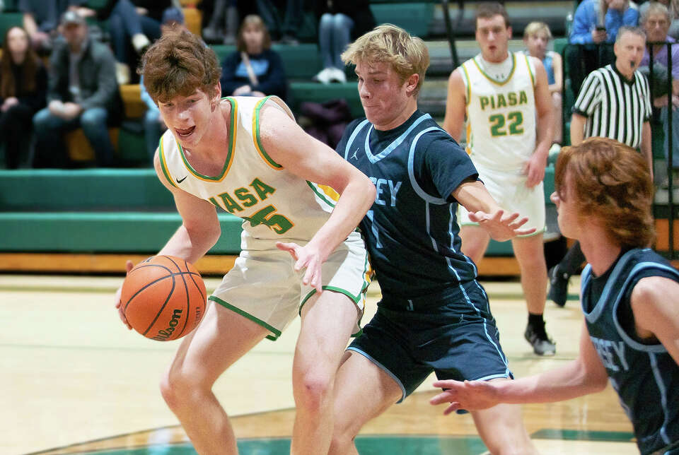 Brunaugh's 23-point outburst puts him over 1,000-point career mark