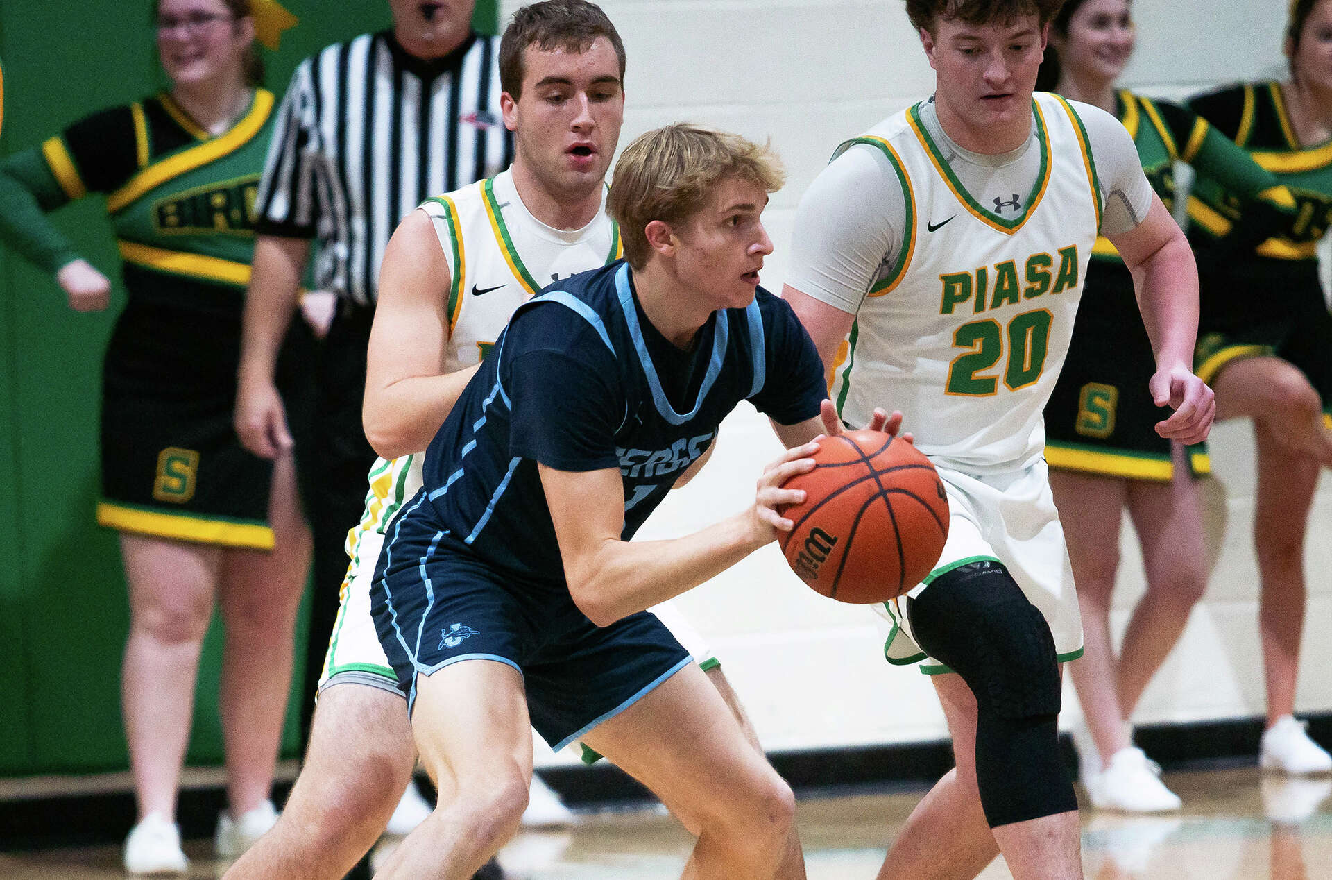 Brunaugh's 23-point outburst puts him over 1,000-point career mark