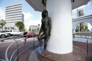 Corpus Christi's Selena memorial statue shines with upgrades