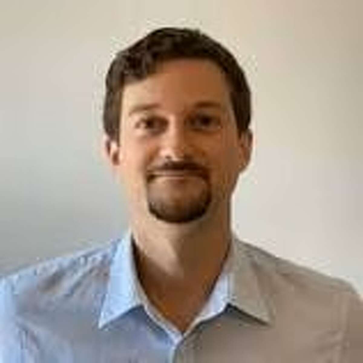 Can U.S. avert escalation as it deploys more warships to Middle East?