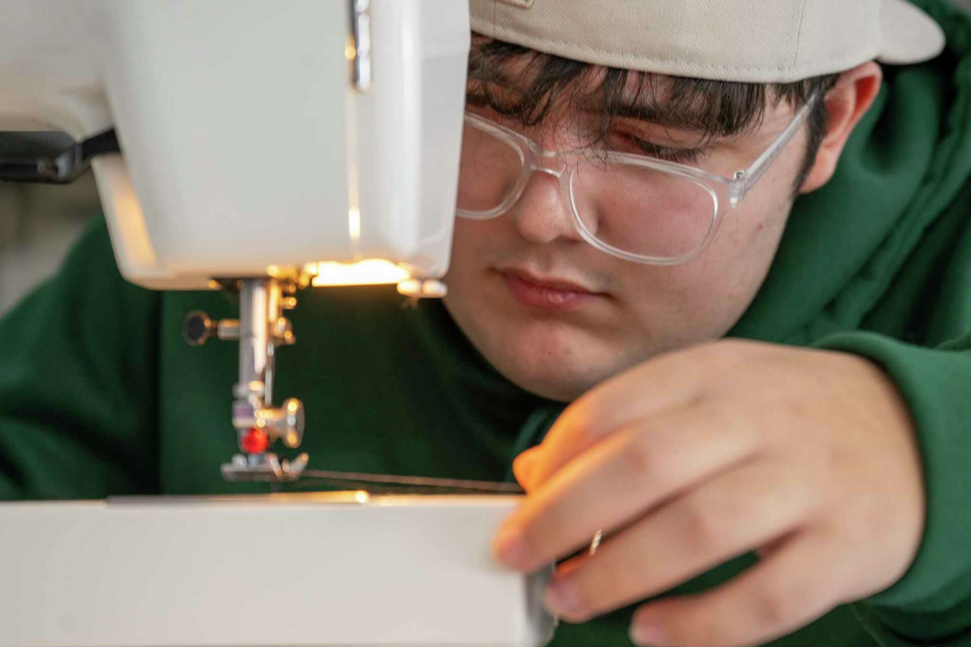 Shenendehowa senior makes, sells bow ties ahead of prom
