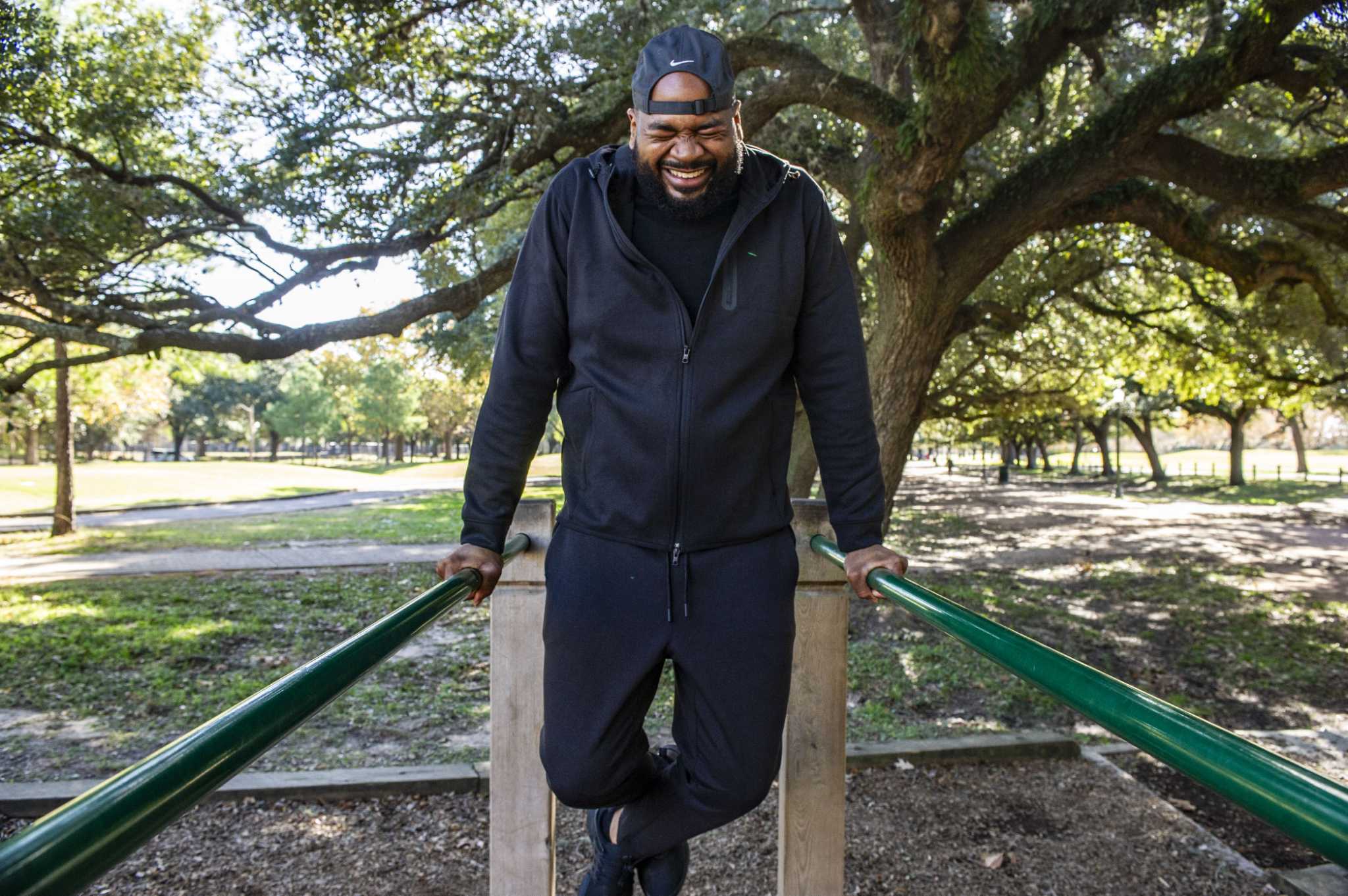 Houston comedian loses weight he gained on the road with P90X