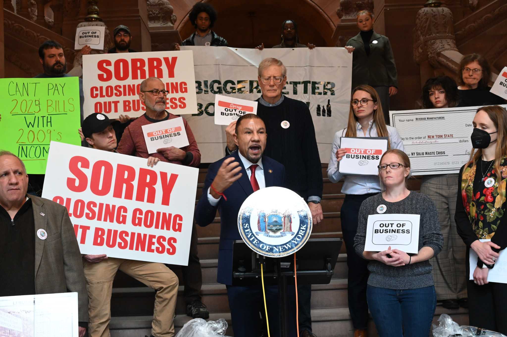 Advocates push Hochul to include 'bottle bill' in budget