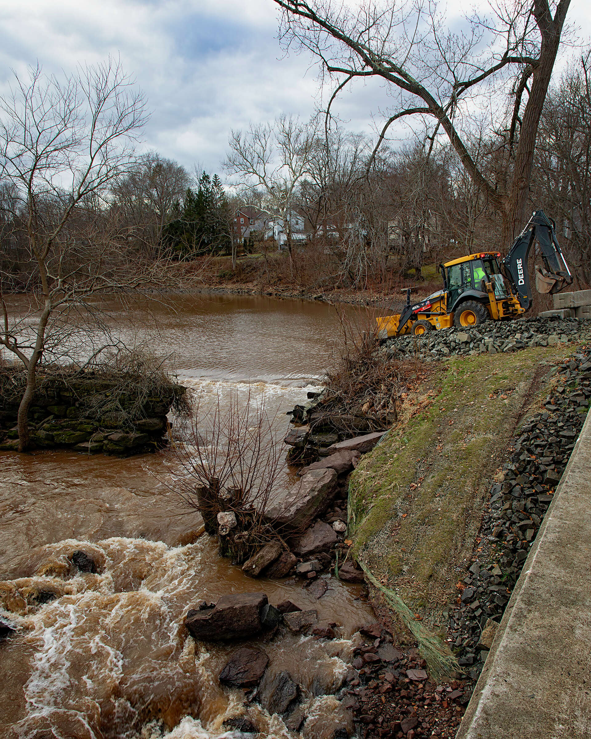 Middletown official: Temporary dam fix to provide 'surge protection'