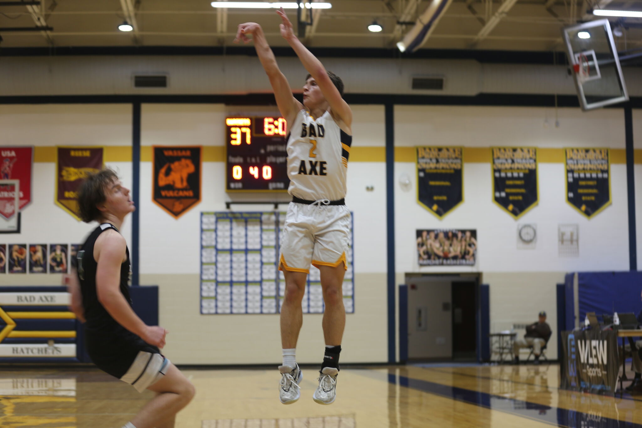 Fourth quarter run lifts Bad Axe over Elkton-Pigeon-Bay Port Laker