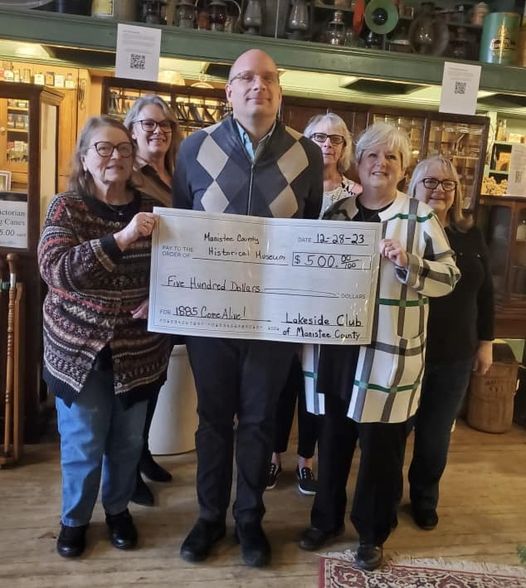 Lakeside Club of Manistee County donates $500 to museum