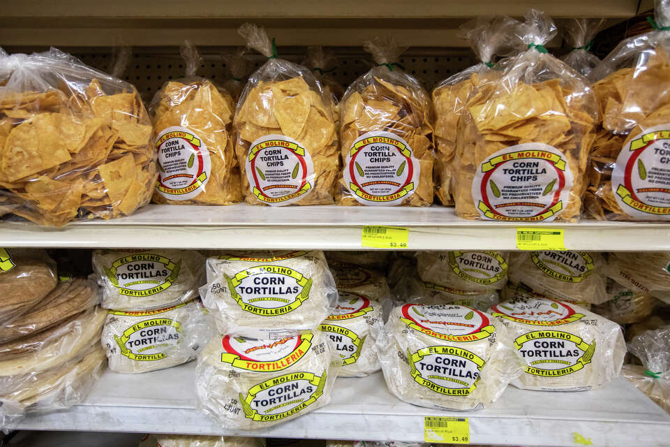 Inside the Bay Area tortilla factory supplying the region's taco spots