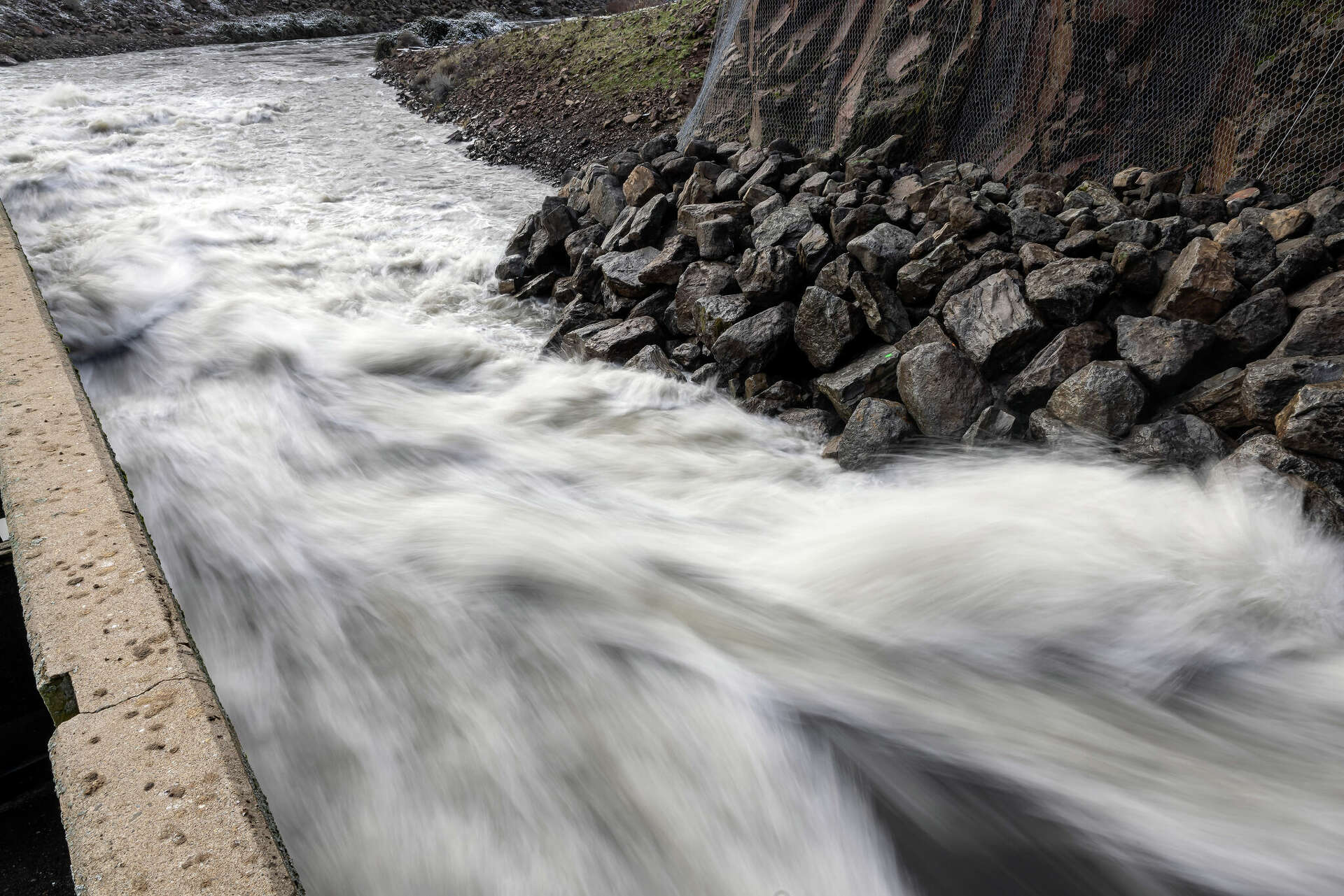 US’s largest dam removal project frees California’s Klamath River