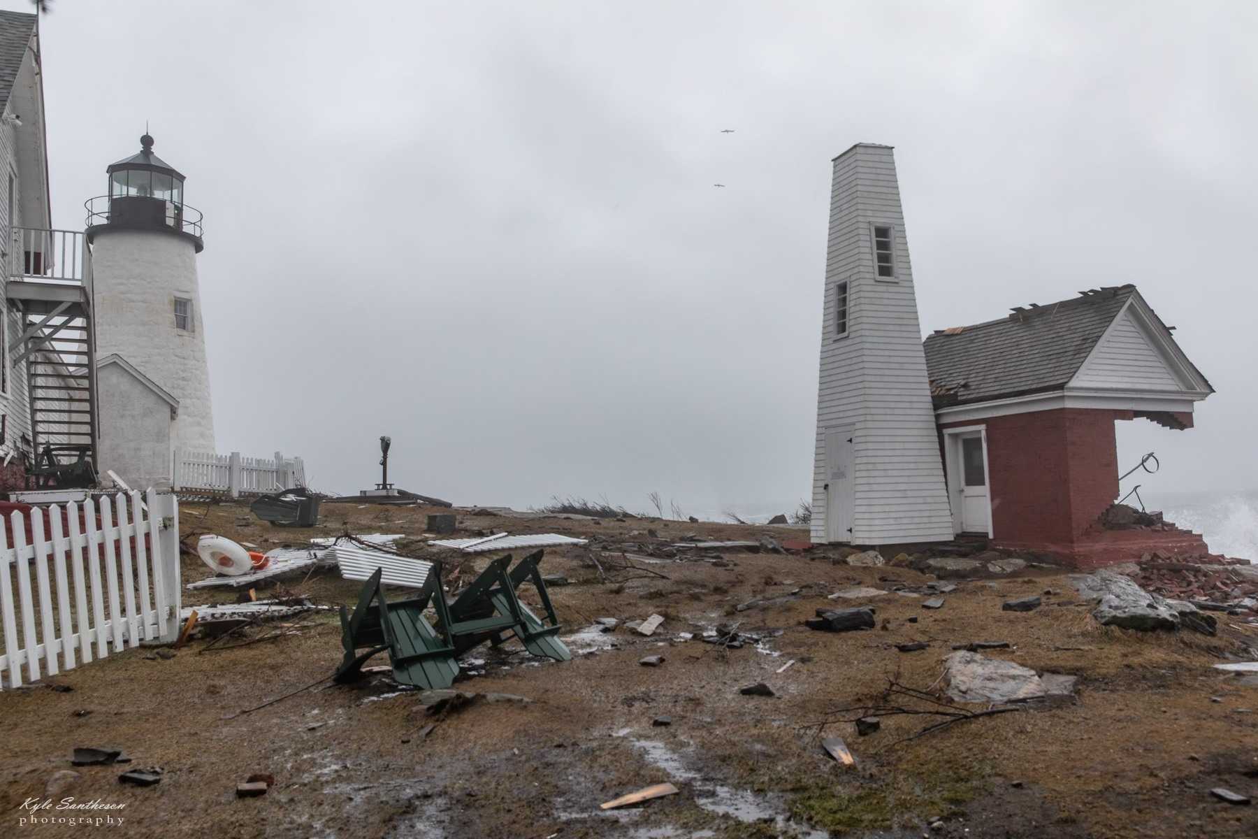 Building at popular Maine lighthouse destroyed in storm