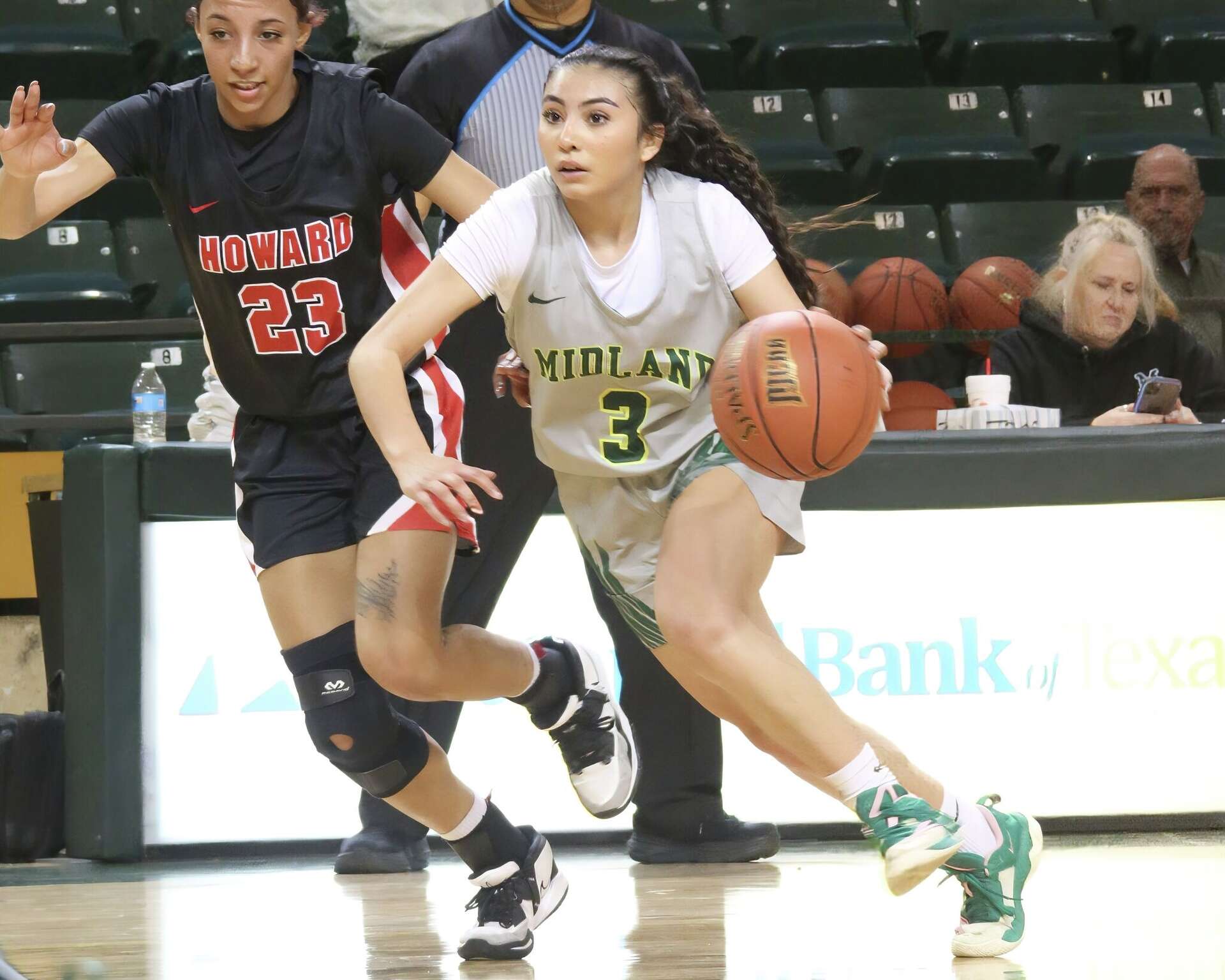 Angela Vergara Basketball