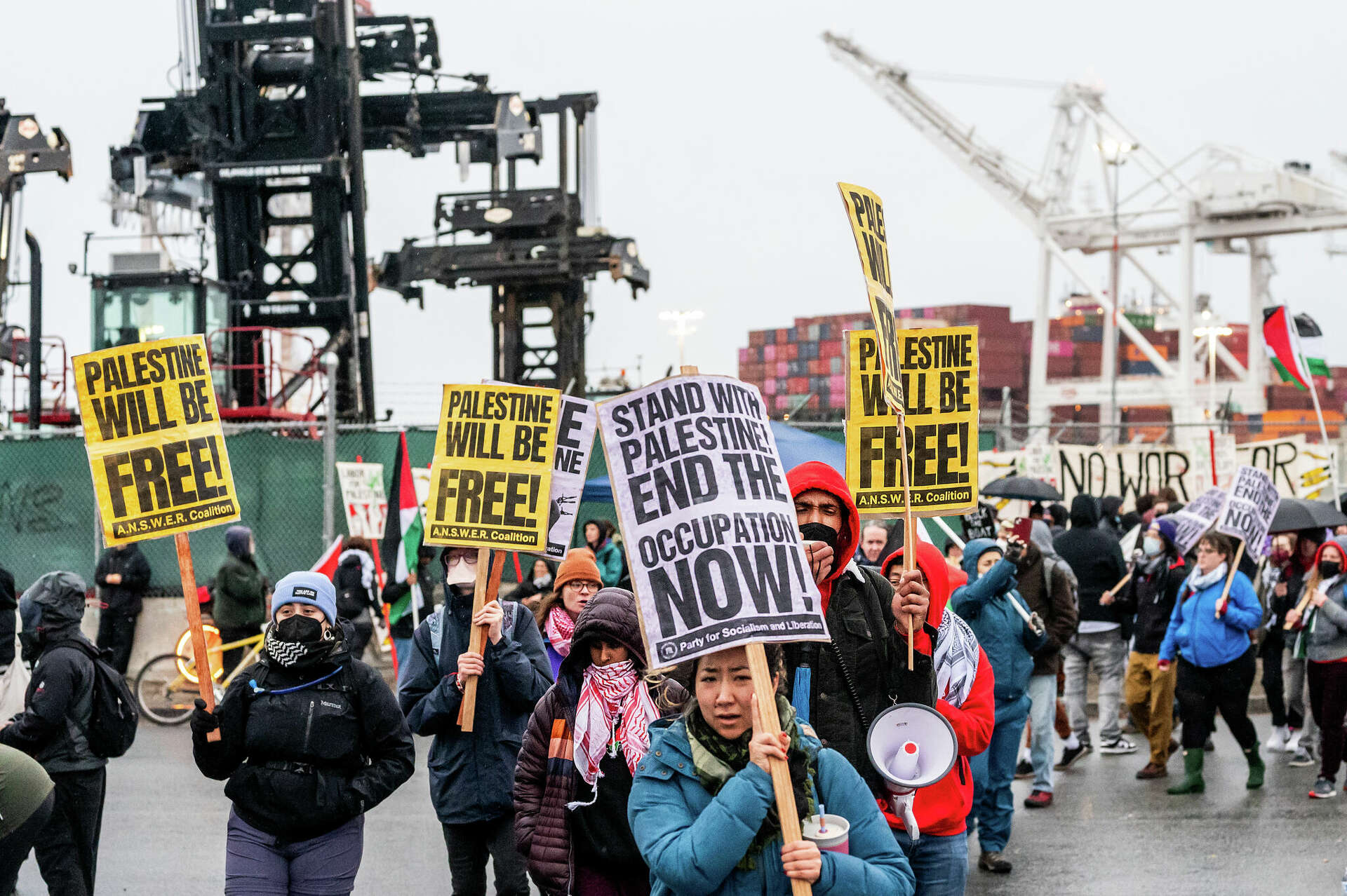 Protesters shut down Port of Oakland, call for cease-fire in Gaza