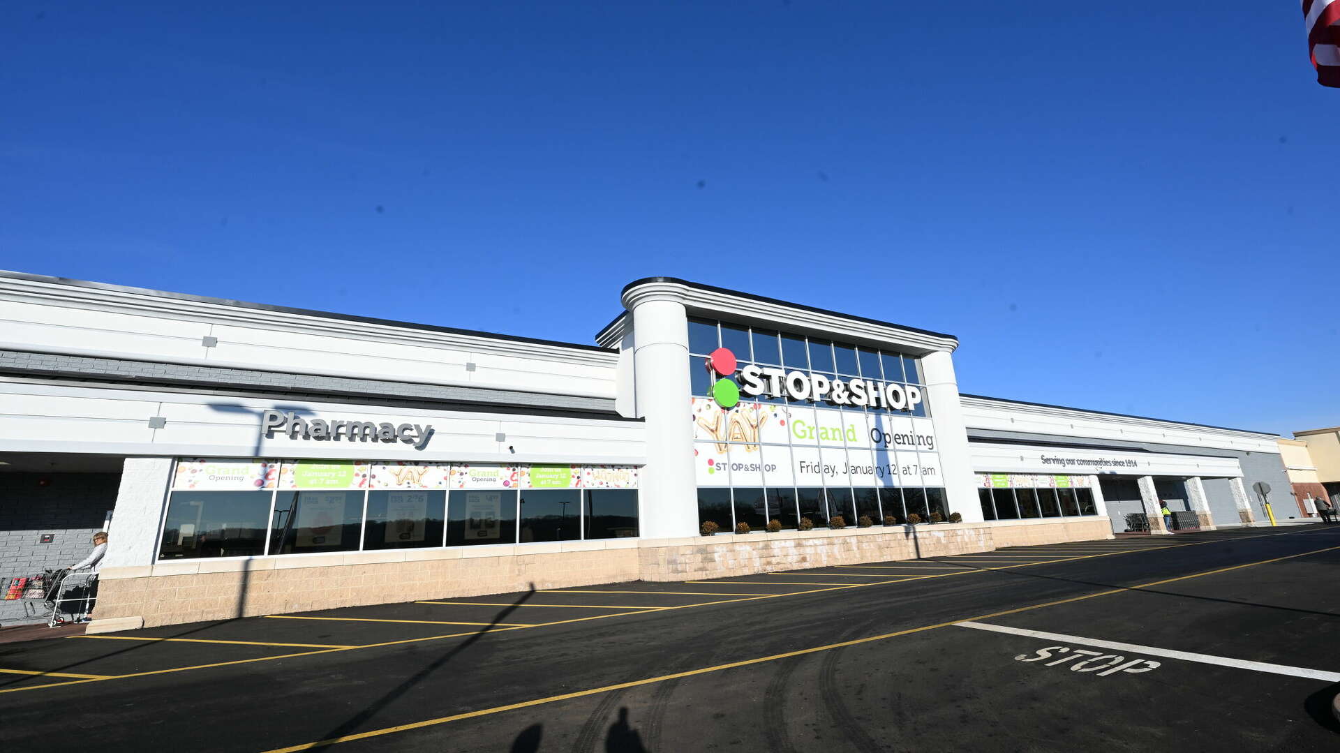 Stop & Shop opens new Waterbury location with expanded kosher aisle