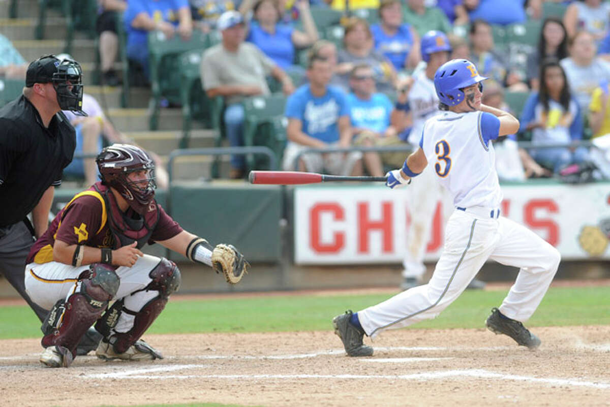 Evadale 5-4 over Thorndale to advance to 1A title game
