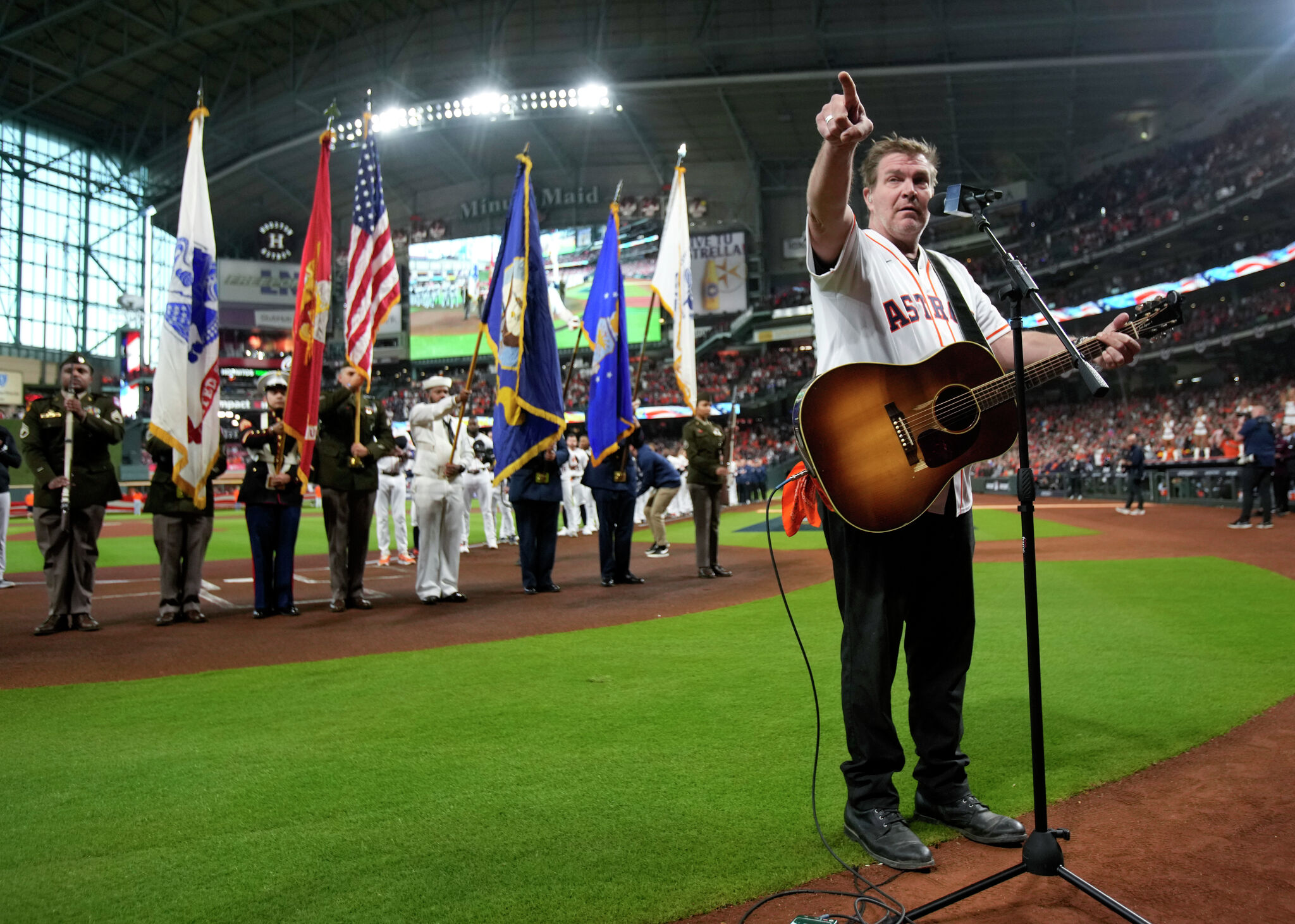 Jack Ingram, Lyle Lovett in Woodlands' 50th anniversary concert