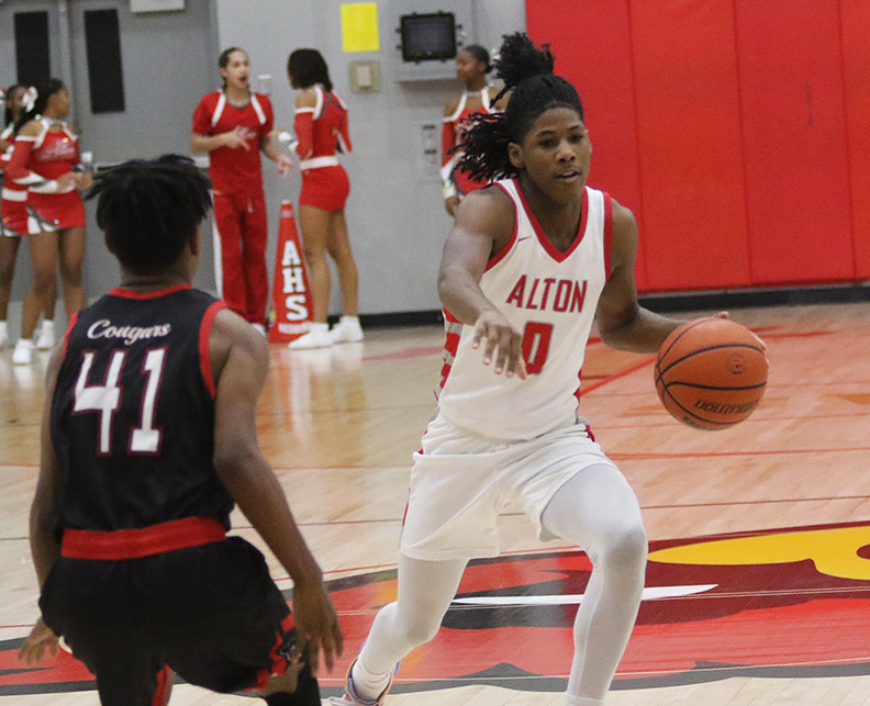 SATURDAY BOYS BASKETBALL: Redbirds continue climb past .500