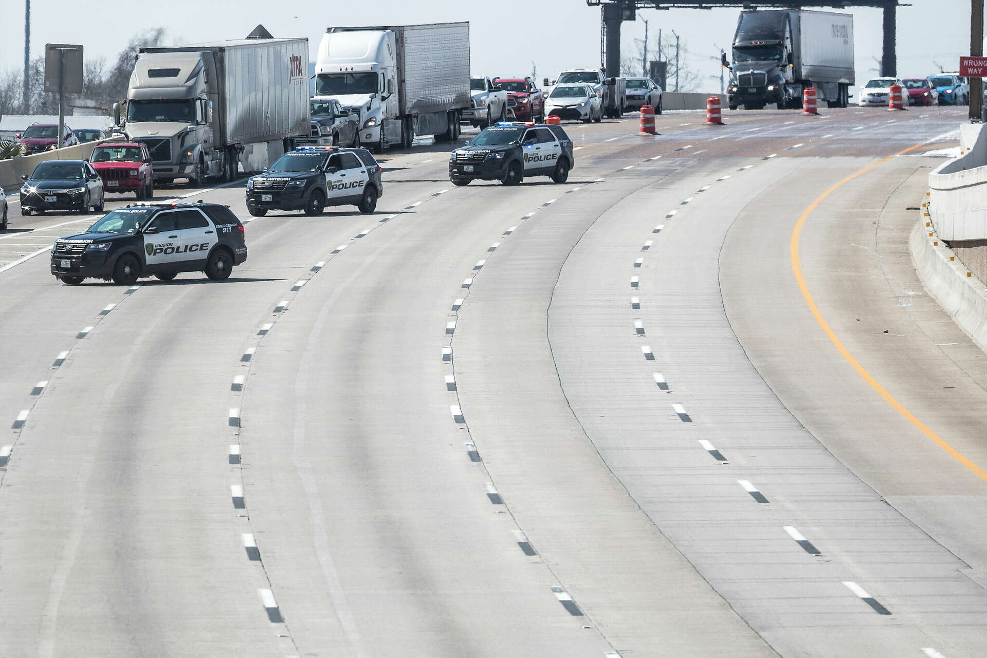 Severe weather: How Texas agencies decide to close roads