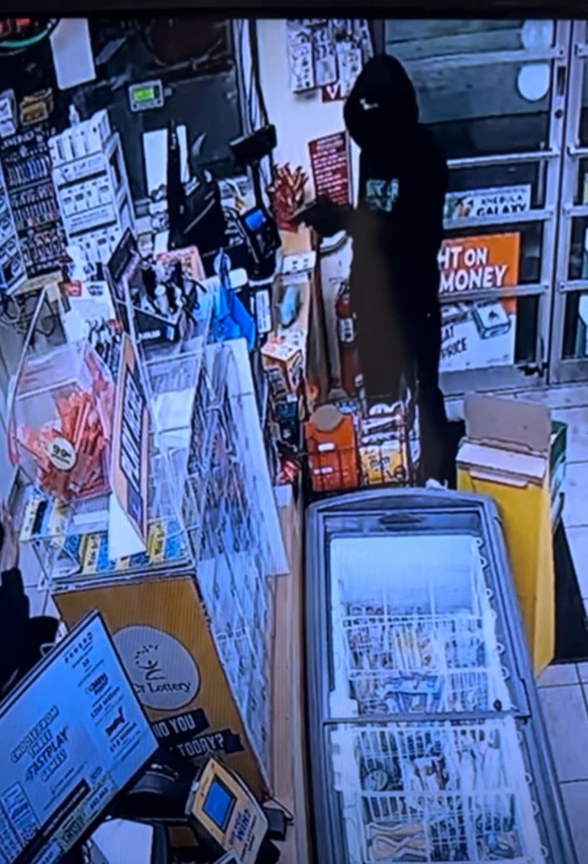 North Haven police seek the public's help to identify robber