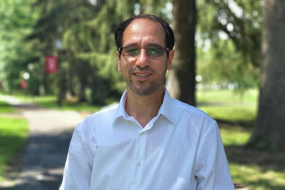 Sayed Jafar Ahmadi, Zeinab Musavi win APA Humanitarian Award